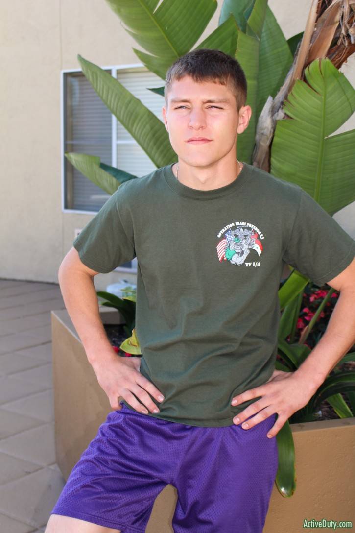 Model Of The Day Dante Active Duty Daily Squirt
