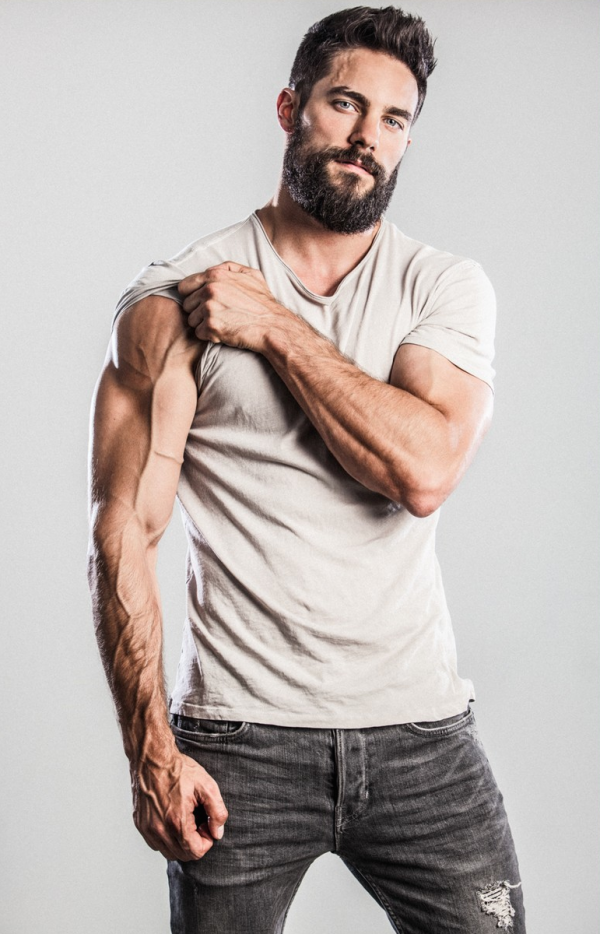 Model Of The Day Actor Brant Daugherty… Daily Squirt