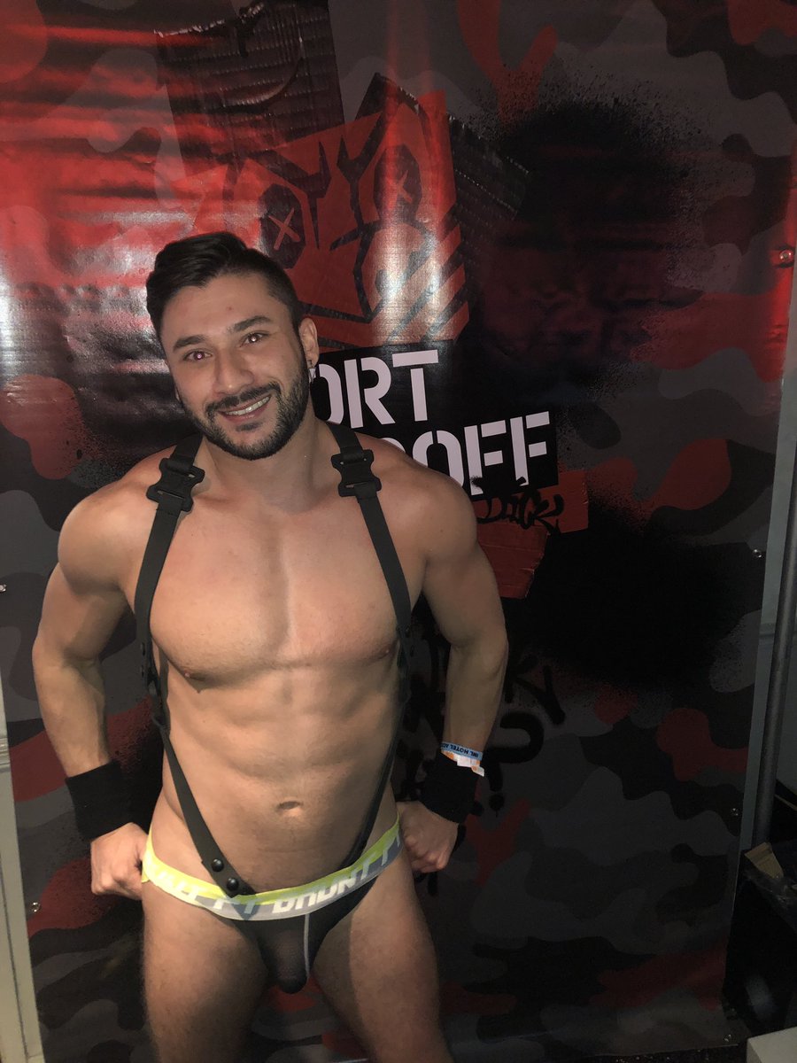Model Of The Day Scott Demarco Daily Squirt