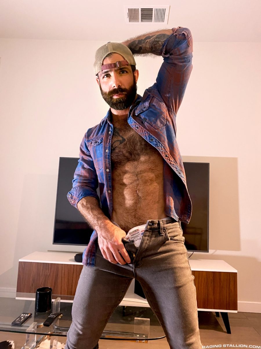 Wank From Home W Wade Wolfgar And Jake Nicola Daily Squirt