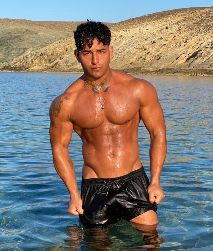 Model Of The Day Kenzo Alvarez Daily Squirt 8920