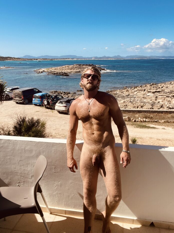 Model Of The Day Logan Stevens Daily Squirt