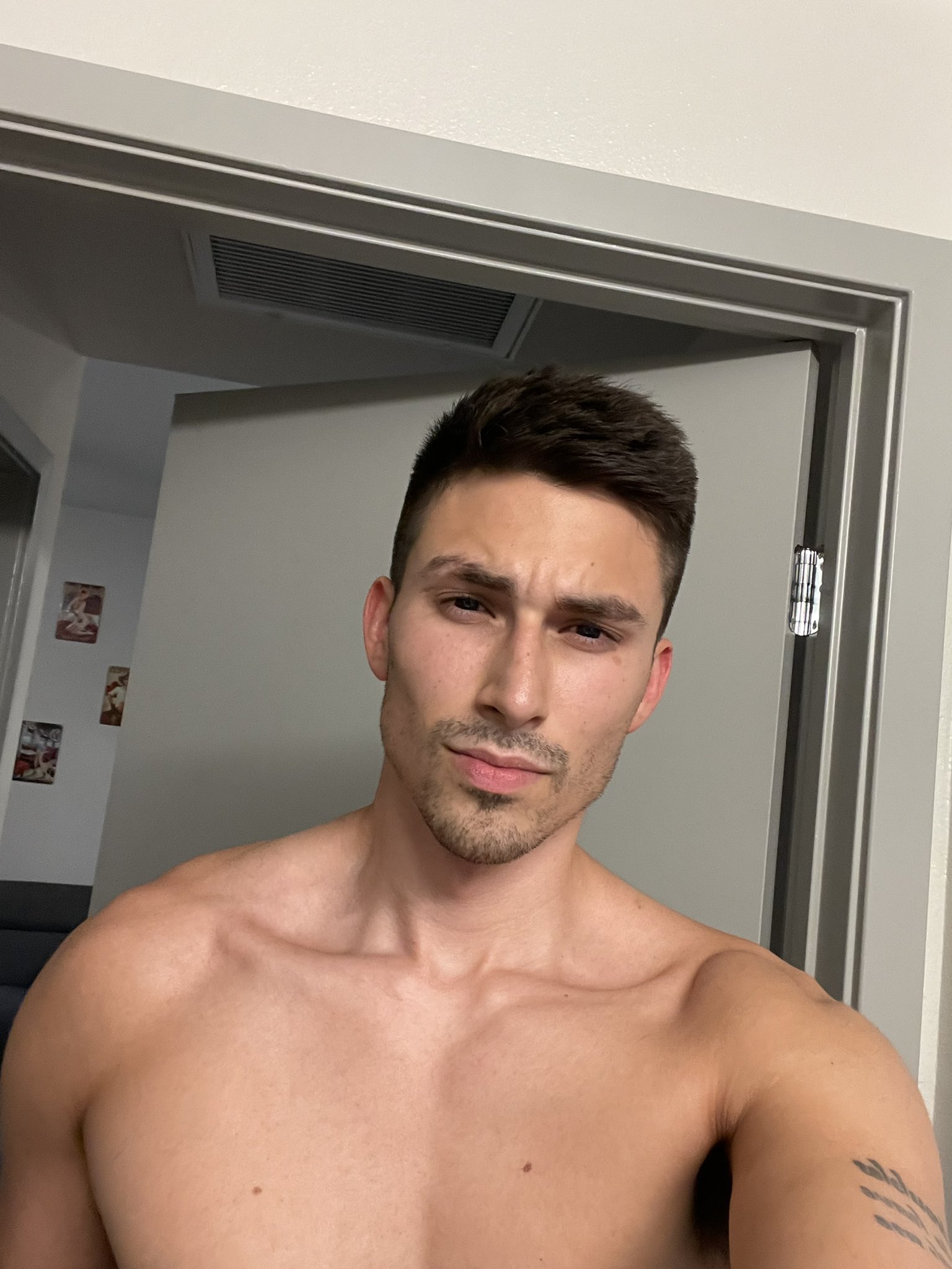 Model Of The Day Kane Fox Daily Squirt