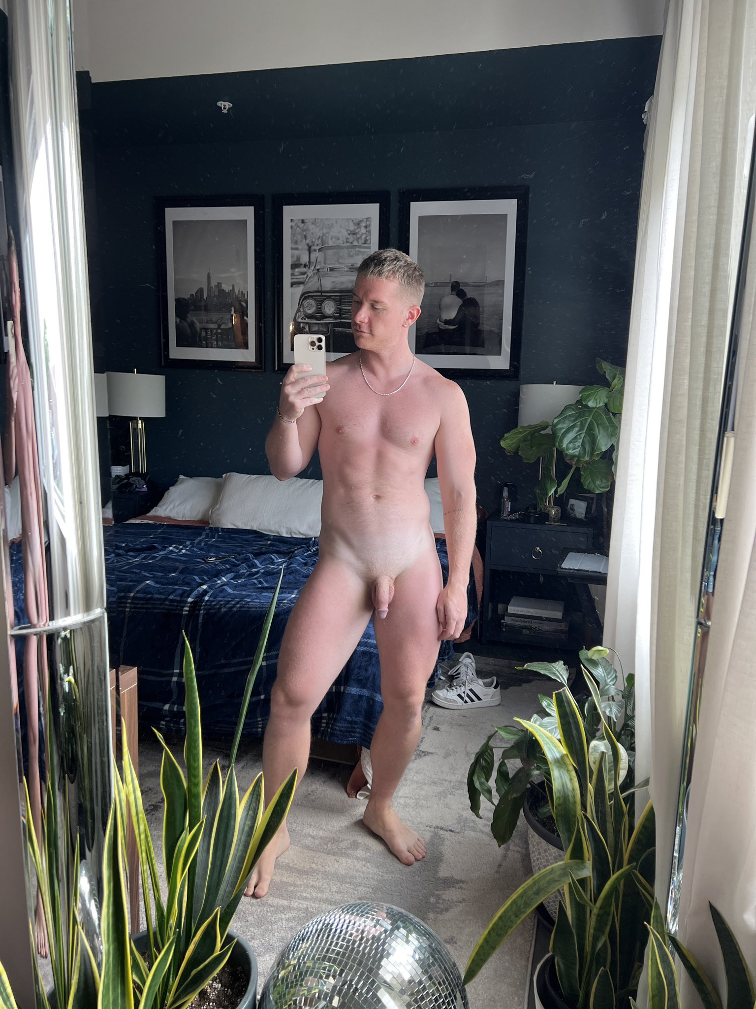 Model Of The Day Tom Hunting Daily Squirt 2828