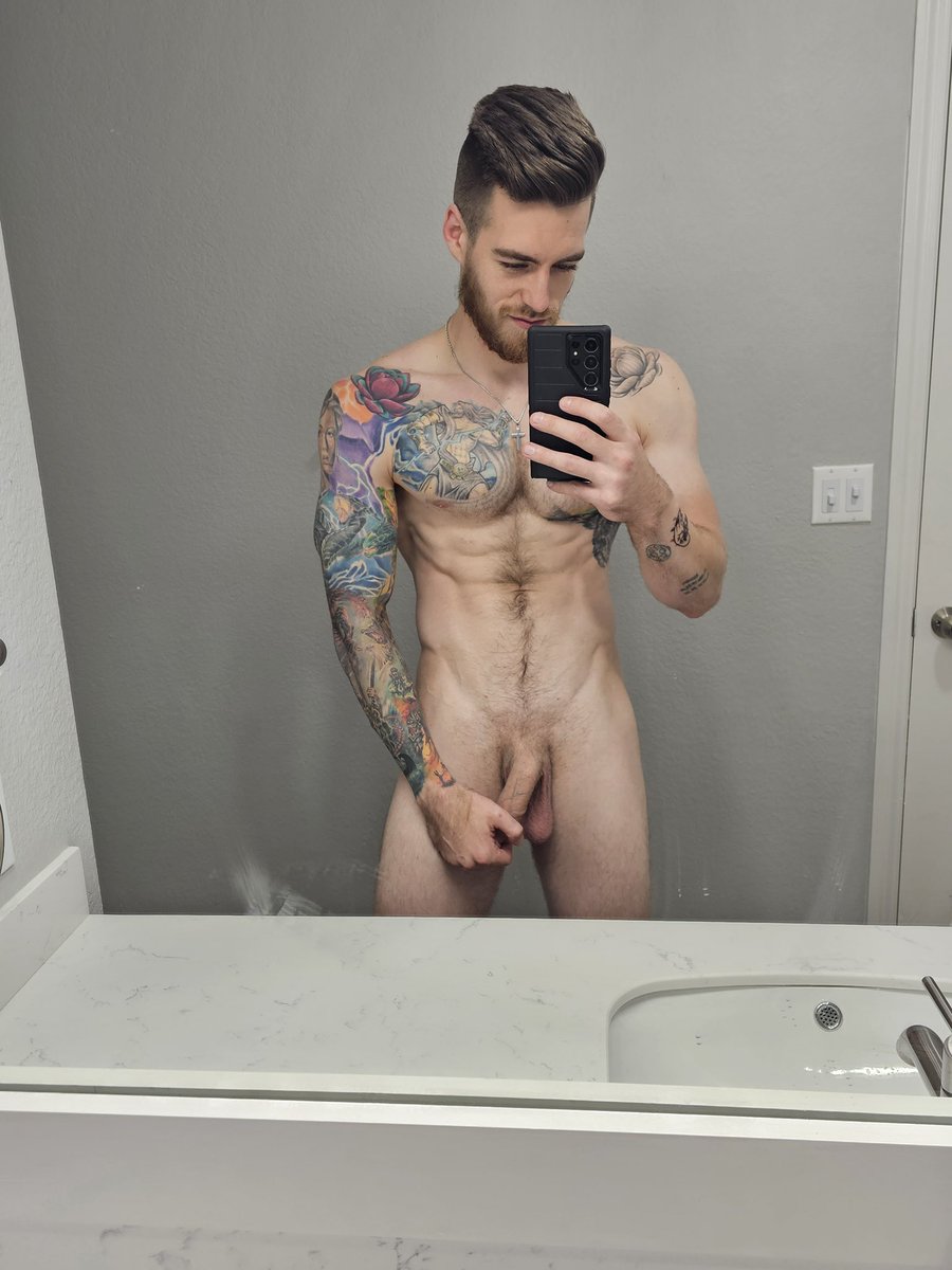 Model Of The Day Lucas King Daily Squirt